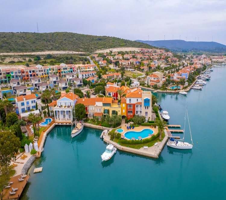 阿拉恰特港码头 - Port Alaçatı Marina - 土耳其