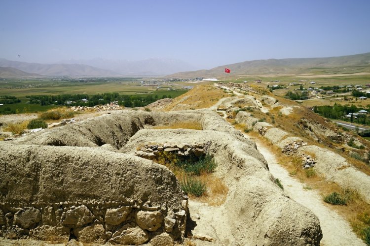 恰武什特佩城堡 - Çavuştepe Kalesi - 土耳其